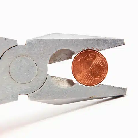 6 Tips To Reduce Equipment Maintenance Costs